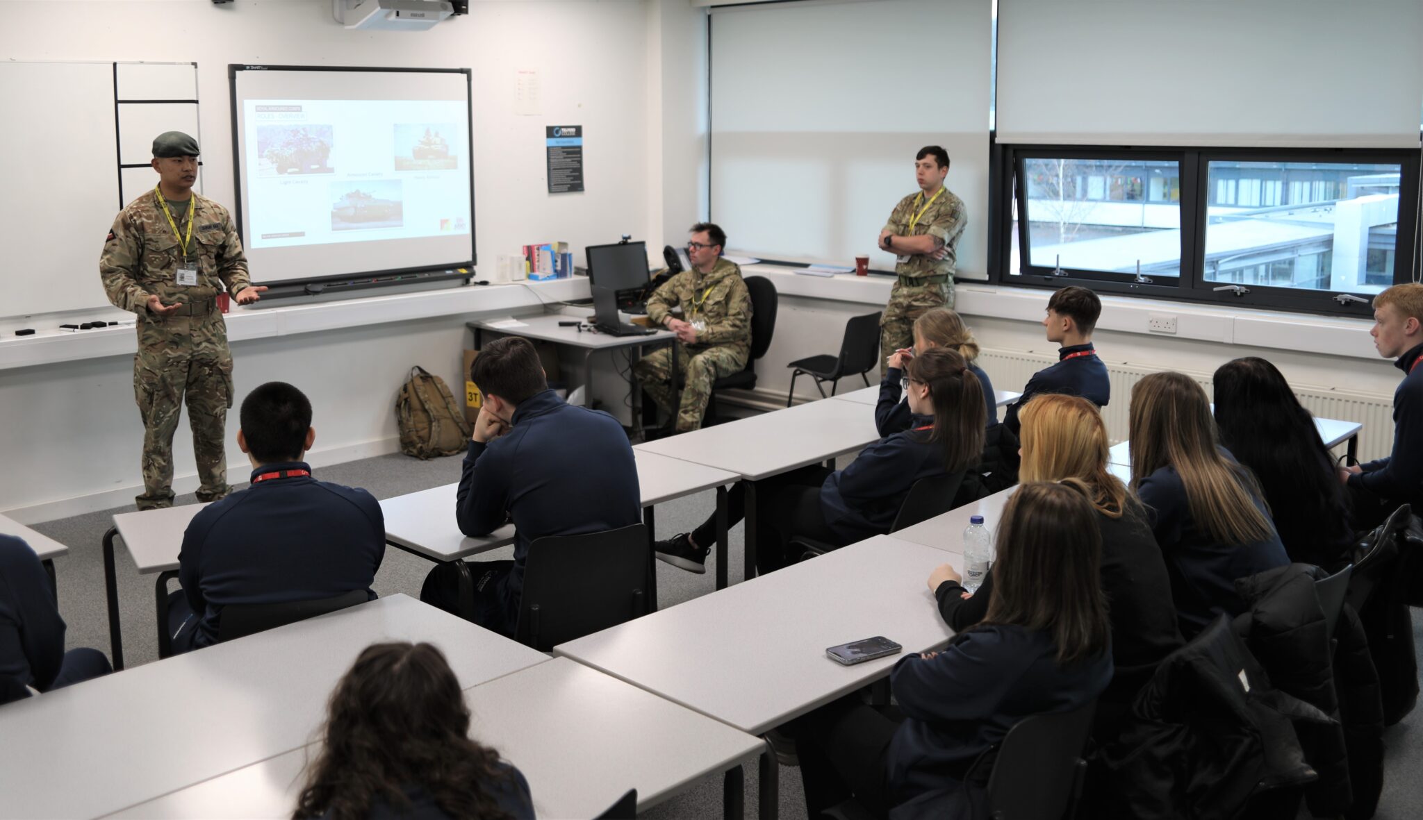 Students learn about careers in the Armed Forces – Telford College